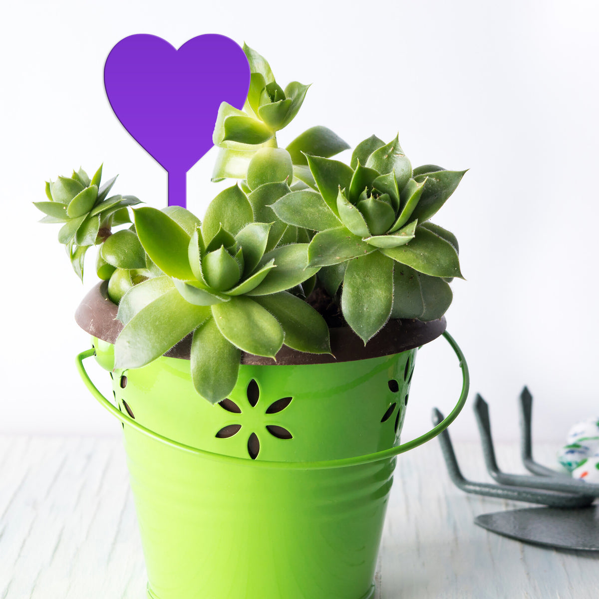 Outdoor Heart Metal Yard Stake-Valentines Day -Heart Shaped Yard Decor ...